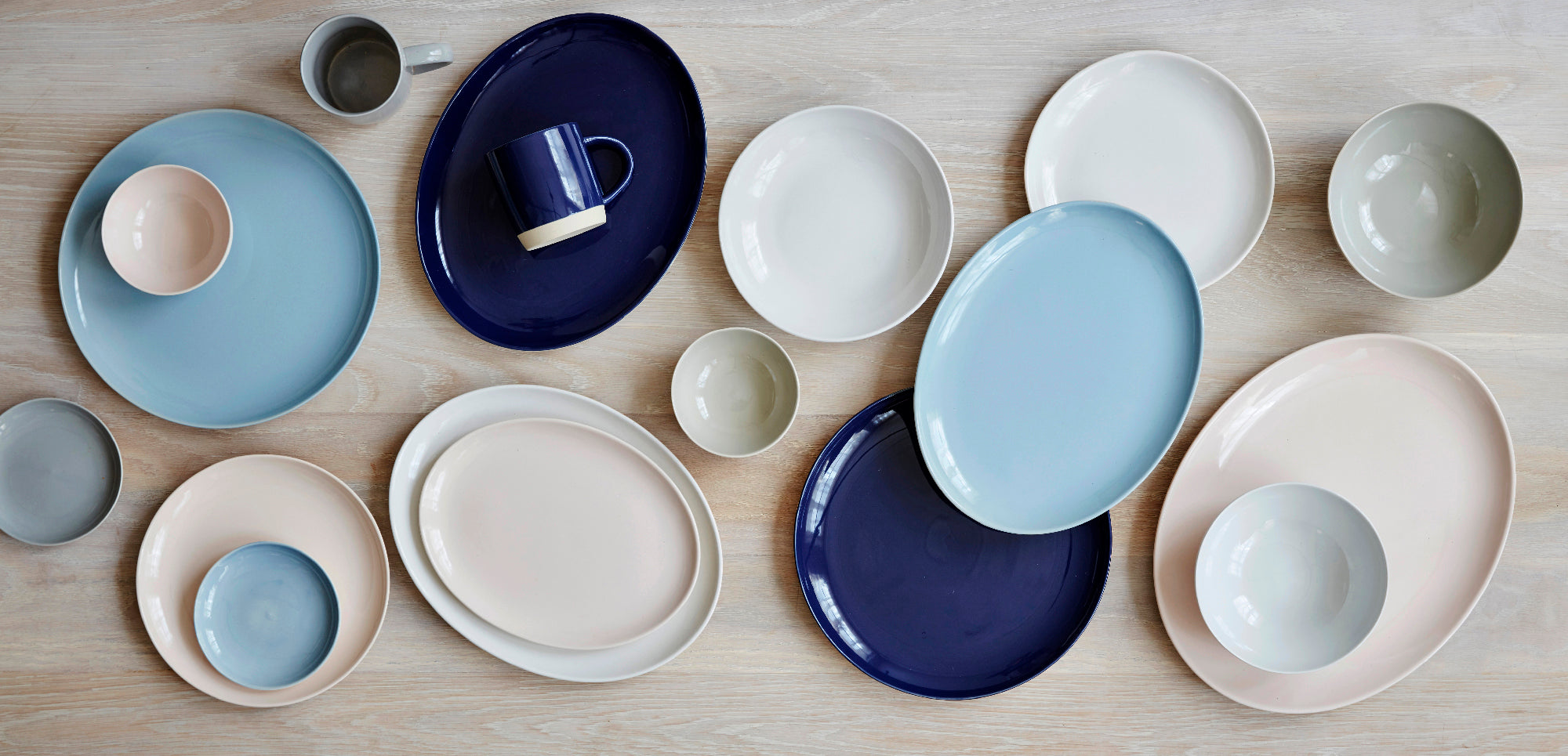 Shell Bisque Indigo Porcelain 4 Piece Dinnerware Set, Service For 1 ...